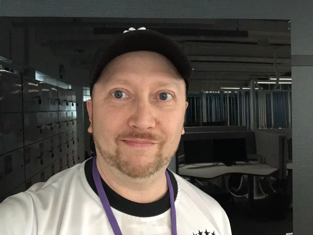 Ville Lithovius kertoo työstään asiakaspalvelijana 020202 Palvelut Oy ...